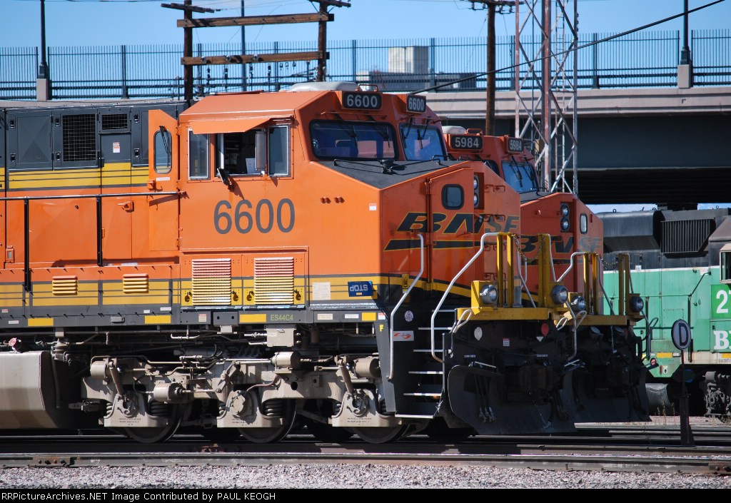 BNSF 6600 sits at the BNSF Denver fuel pits with BNSF 5984 behind her.